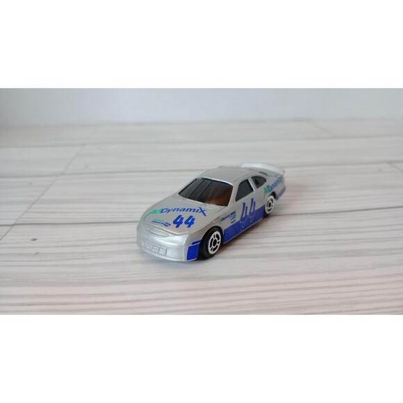 maisto | Toys | Maisto Ford Taurus Ad Dynamix 44 Gray Silver Blue Green ...
